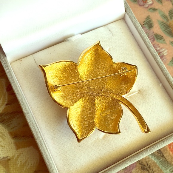 Dior | Jewelry | Christian Dior Vintage Brooch | Poshmark